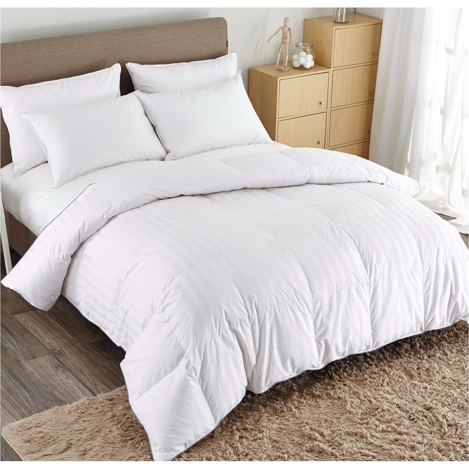 Top Rated Lightweight Down Comforters AdinaPorter